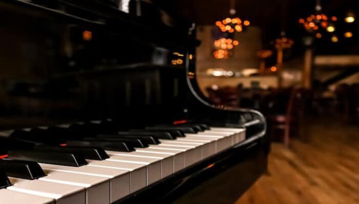 Top 13 Best Piano Brands Upright Reviews & Comparison