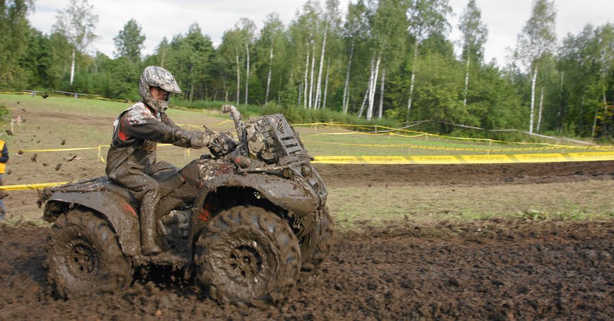 Best Four Wheeler For Mudding Reviews & Comparison 2021
