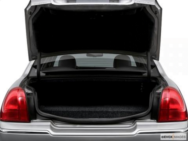 Top 15 Best Trunk Hatch Auto Latch Reviews 2022